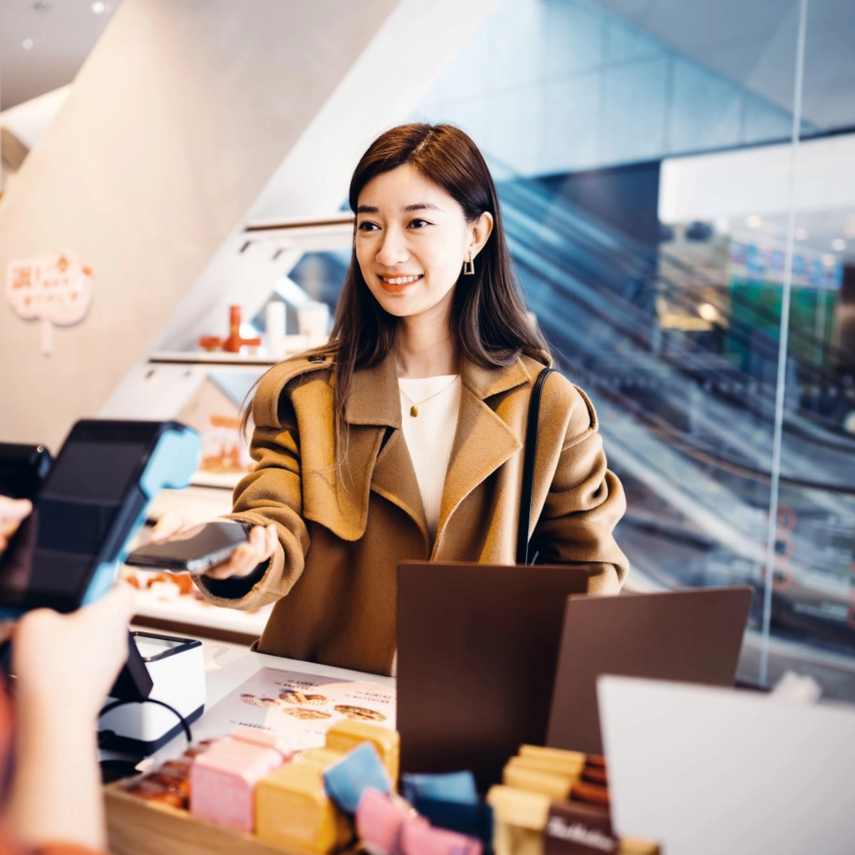 welcoming Chinese shoppers